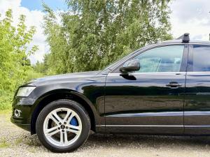 Black Audi Q5 2013 in Siauliai, with an engine capacity of 2.97 L and mileage of 211 thousand km for 14400 €, photo 12 on AUTOMOTO.COM.LV