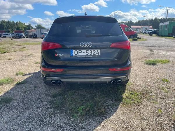 Black Audi Q5 2013 in Riga, with an engine capacity of 3.00 L and mileage of 220 thousand km for 17500 €, photo 8 on AUTOMOTO.COM.LV