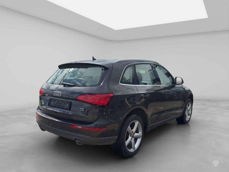 Black Audi Q5 2013 in Kaunas, with an engine capacity of 3.00 L and mileage of 283 thousand km for 12390 €, photo 7 on AUTOMOTO.COM.LV