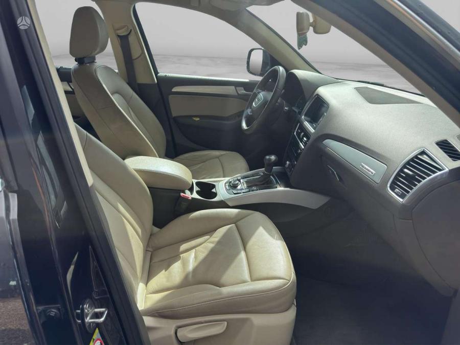 Black Audi Q5 2013 in Kaunas, with an engine capacity of 3.00 L and mileage of 283 thousand km for 12390 €, photo 16 on AUTOMOTO.COM.LV