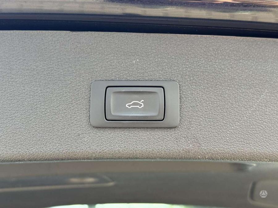 Black Audi Q5 2013 in Vilnius, with an engine capacity of 1.97 L and mileage of 251 thousand km for 13500 €, photo 17 on AUTOMOTO.COM.LV