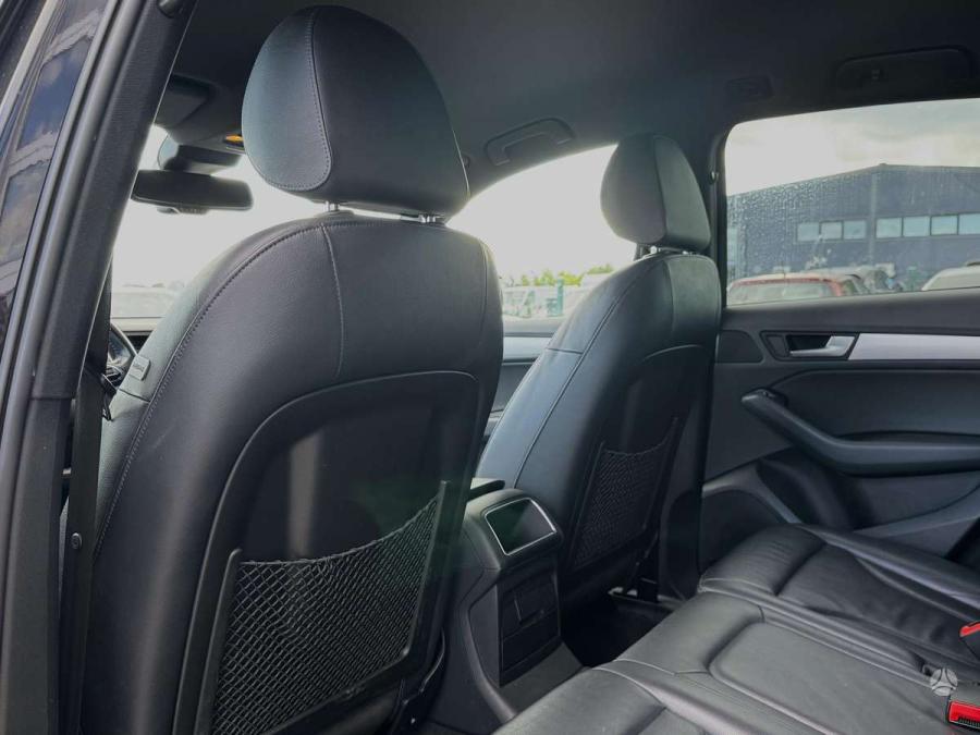 Black Audi Q5 2013 in Vilnius, with an engine capacity of 1.97 L and mileage of 251 thousand km for 13500 €, photo 25 on AUTOMOTO.COM.LV