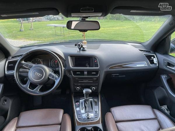 Black Audi Q5 2013 in Panevezys, with an engine capacity of 2.00 L and mileage of 166 thousand km for 6900 €, photo 8 on AUTOMOTO.COM.LV
