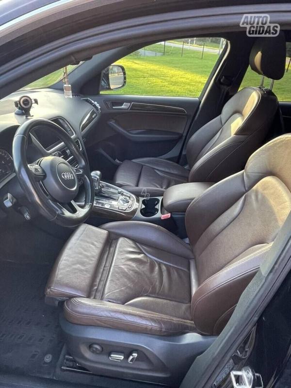 Black Audi Q5 2013 in Panevezys, with an engine capacity of 2.00 L and mileage of 166 thousand km for 6900 €, photo 10 on AUTOMOTO.COM.LV