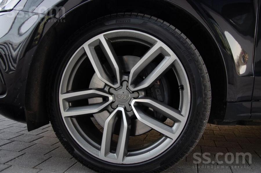 Black Audi Q5 2013 in Riga, with an engine capacity of 3.00 L and mileage of 0 thousand km for 12950 €, photo 22 on AUTOMOTO.COM.LV