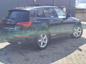 Melns Audi Q5 2013 Šauļi, ar dzinēja tilpumu 2.00 L un nobraukumu 260 tūkst. km par 11500 €, foto 11 vietnē AUTOMOTO.COM.LV