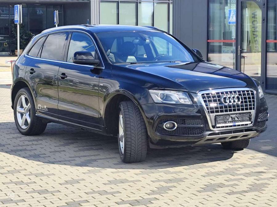 Melns Audi Q5 2013 Šauļi, ar dzinēja tilpumu 2.00 L un nobraukumu 260 tūkst. km par 11500 €, foto 12 vietnē AUTOMOTO.COM.LV