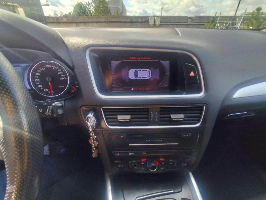 Melns Audi Q5 2013 Šauļi, ar dzinēja tilpumu 2.00 L un nobraukumu 260 tūkst. km par 11500 €, foto 17 vietnē AUTOMOTO.COM.LV