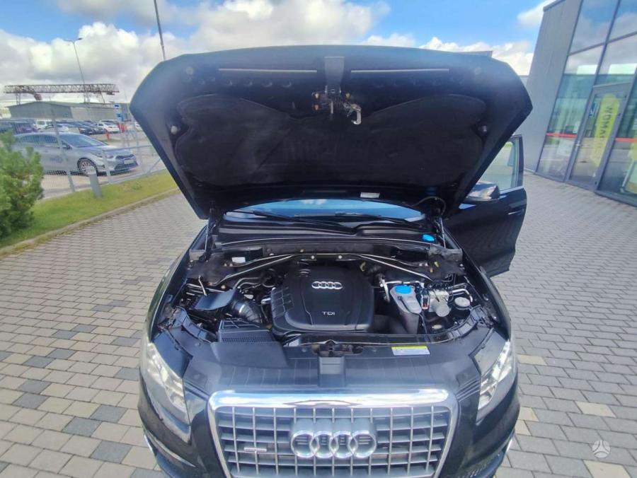 Melns Audi Q5 2013 Šauļi, ar dzinēja tilpumu 2.00 L un nobraukumu 260 tūkst. km par 11500 €, foto 24 vietnē AUTOMOTO.COM.LV