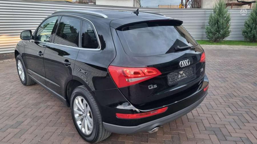 Melns Audi Q5 2013 Šauļi, ar dzinēja tilpumu 1.97 L un nobraukumu 191 tūkst. km par 9990 €, foto 11 vietnē AUTOMOTO.COM.LV