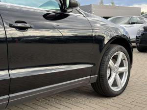 Black Audi Q5 2013 in Vilnius, with an engine capacity of 2.97 L and mileage of 270 thousand km for 13000 €, photo 11 on AUTOMOTO.COM.LV