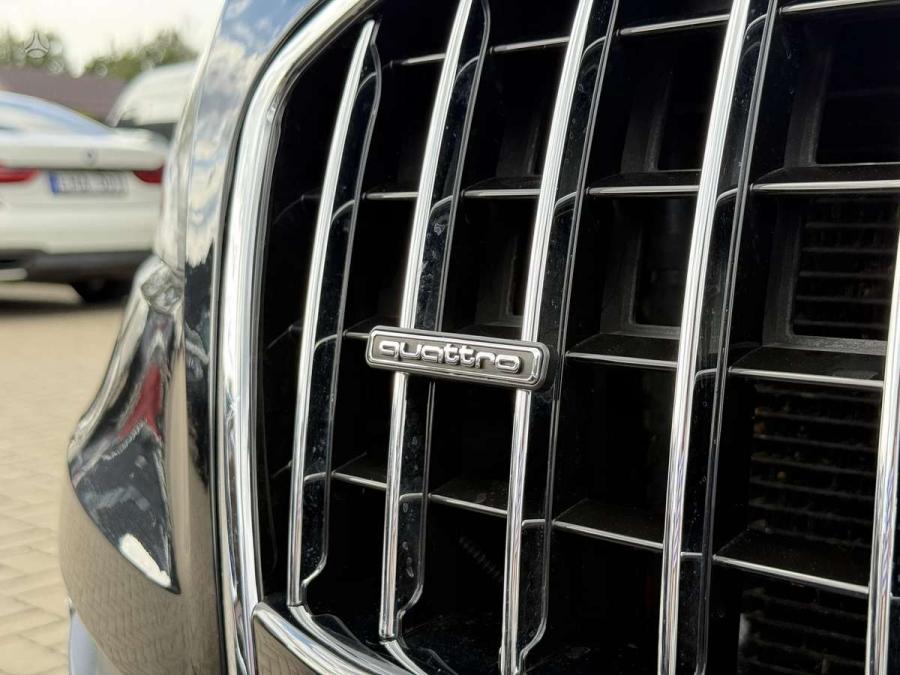 Black Audi Q5 2013 in Vilnius, with an engine capacity of 2.97 L and mileage of 270 thousand km for 13000 €, photo 19 on AUTOMOTO.COM.LV