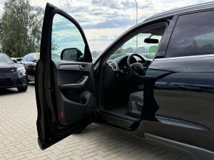 Black Audi Q5 2013 in Vilnius, with an engine capacity of 2.97 L and mileage of 270 thousand km for 13000 €, photo 21 on AUTOMOTO.COM.LV
