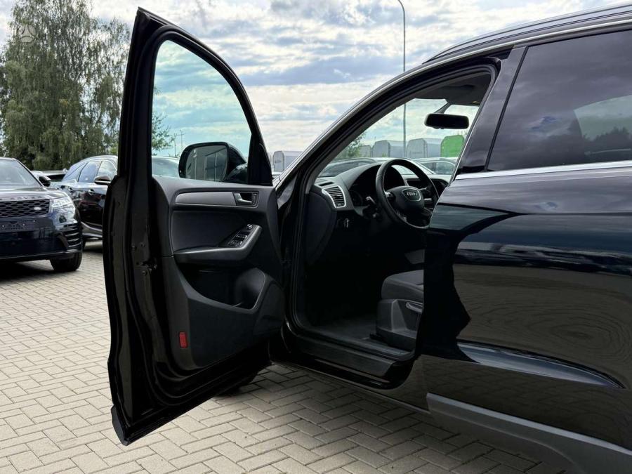 Black Audi Q5 2013 in Vilnius, with an engine capacity of 2.97 L and mileage of 270 thousand km for 13000 €, photo 21 on AUTOMOTO.COM.LV