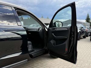 Black Audi Q5 2013 in Vilnius, with an engine capacity of 2.97 L and mileage of 270 thousand km for 13000 €, photo 37 on AUTOMOTO.COM.LV
