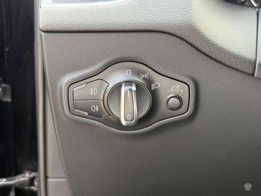 Black Audi Q5 2013 in Vilnius, with an engine capacity of 2.97 L and mileage of 270 thousand km for 13000 €, photo 46 on AUTOMOTO.COM.LV