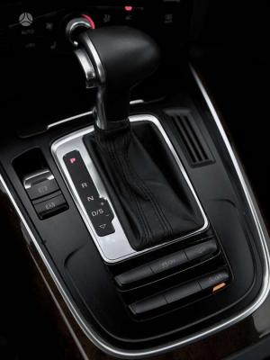 Melns Audi Q5 2013 Viļņa, ar dzinēja tilpumu 1.97 L un nobraukumu 274 tūkst. km par 10990 €, foto 21 vietnē AUTOMOTO.COM.LV