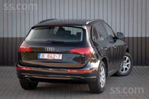 Black Audi Q5 2013 in Talsi, with an engine capacity of 2.00 L and mileage of 180 thousand km for 12950 €, photo 8 on AUTOMOTO.COM.LV