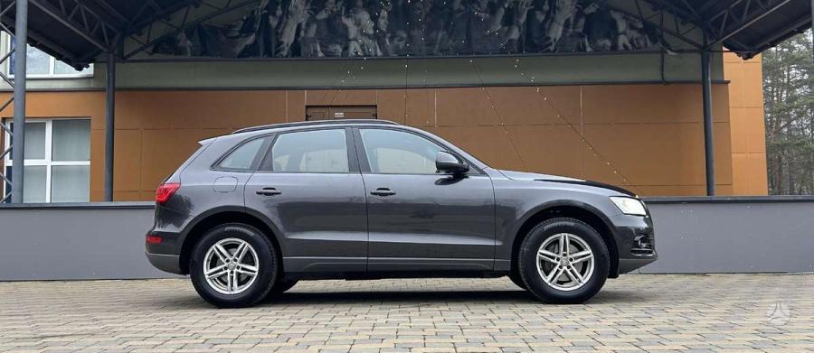 Black Audi Q5 2014 in Druskininkai, with an engine capacity of 1.97 L and mileage of 192 thousand km for 14650 €, photo 6 on AUTOMOTO.COM.LV