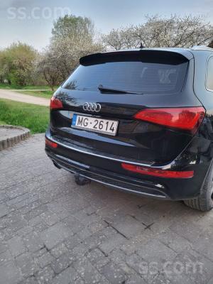Black Audi Q5 2014 in Riga, with an engine capacity of 2.00 L and mileage of 348 thousand km for 8399 €, photo 5 on AUTOMOTO.COM.LV