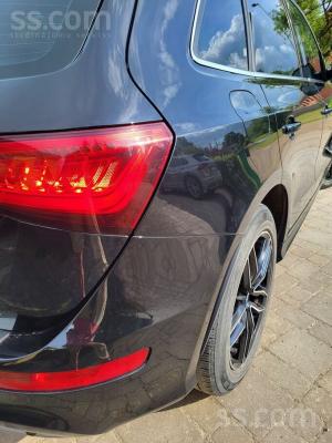 Black Audi Q5 2014 in Riga, with an engine capacity of 2.00 L and mileage of 348 thousand km for 8399 €, photo 22 on AUTOMOTO.COM.LV