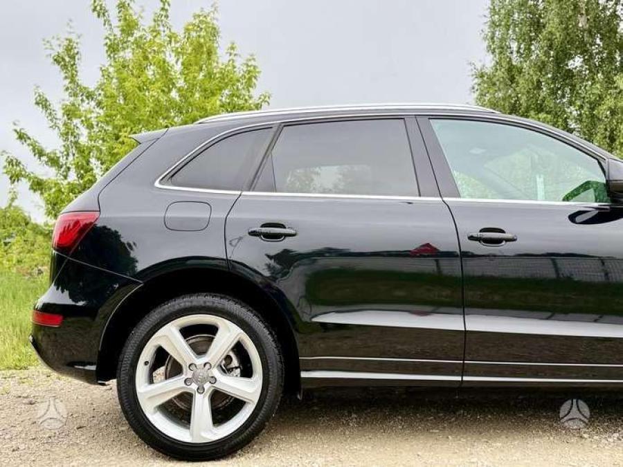 Black Audi Q5 2014 in Siauliai, with an engine capacity of 1.97 L and mileage of 265 thousand km for 14400 €, photo 12 on AUTOMOTO.COM.LV