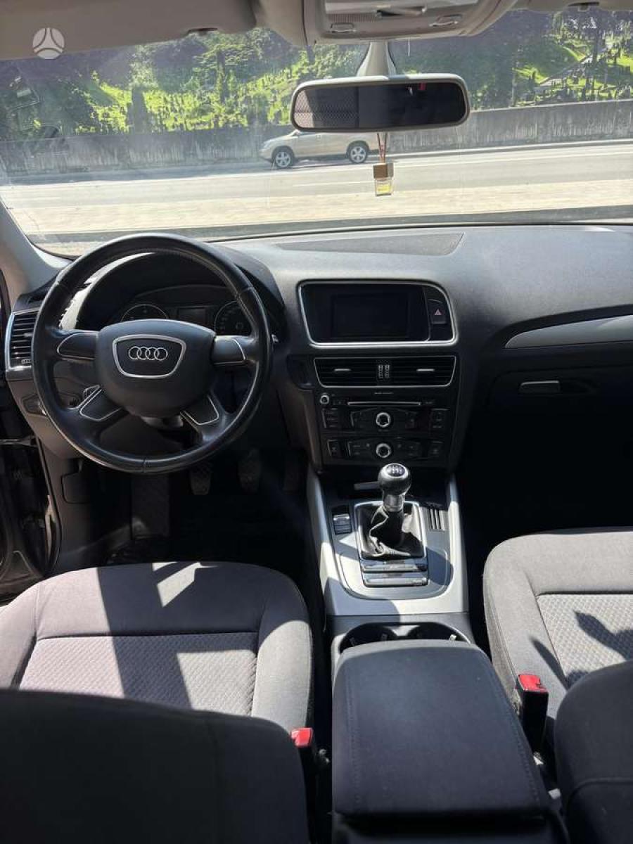 Black Audi Q5 2014 in Vilnius, with an engine capacity of 1.97 L and mileage of 245 thousand km for 9000 €, photo 7 on AUTOMOTO.COM.LV