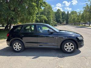 Black Audi Q5 2014 in Vilnius, with an engine capacity of 1.97 L and mileage of 245 thousand km for 9000 €, photo 9 on AUTOMOTO.COM.LV