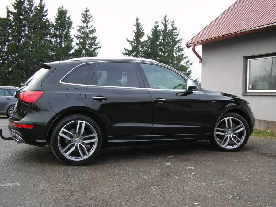 Black Audi Q5 2014 in Sigulda, with an engine capacity of 3.00 L and mileage of 208 thousand km for 16990 €, photo 4 on AUTOMOTO.COM.LV