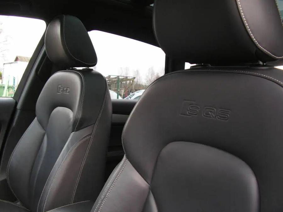 Black Audi Q5 2014 in Sigulda, with an engine capacity of 3.00 L and mileage of 208 thousand km for 16990 €, photo 23 on AUTOMOTO.COM.LV