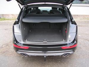 Black Audi Q5 2014 in Sigulda, with an engine capacity of 3.00 L and mileage of 208 thousand km for 16990 €, photo 25 on AUTOMOTO.COM.LV