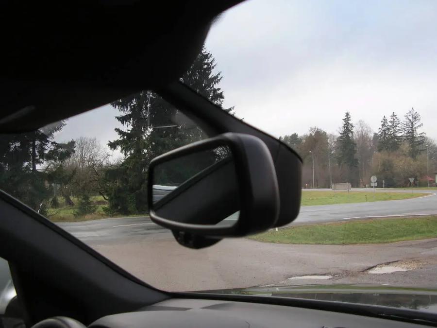 Black Audi Q5 2014 in Sigulda, with an engine capacity of 3.00 L and mileage of 208 thousand km for 16990 €, photo 30 on AUTOMOTO.COM.LV