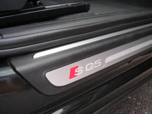 Black Audi Q5 2014 in Sigulda, with an engine capacity of 3.00 L and mileage of 208 thousand km for 16990 €, photo 32 on AUTOMOTO.COM.LV