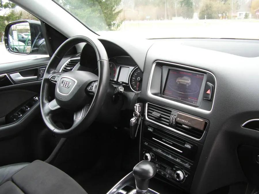 Melns Audi Q5 2014 Sigulda, ar dzinēja tilpumu 2.00 L un nobraukumu 202 tūkst. km par 16350 €, foto 34 vietnē AUTOMOTO.COM.LV