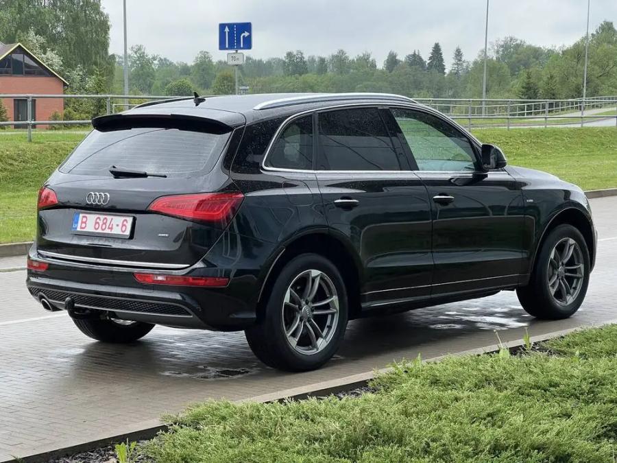 Black Audi Q5 2014 in Rezekne, with an engine capacity of 2.00 L and mileage of 176 thousand km for 14990 €, photo 12 on AUTOMOTO.COM.LV