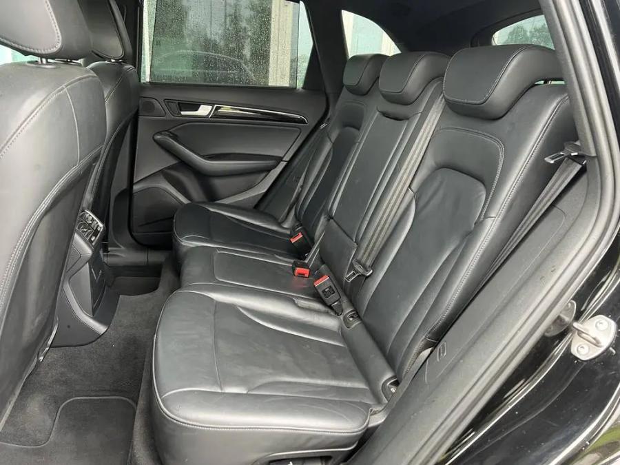 Black Audi Q5 2014 in Rezekne, with an engine capacity of 2.00 L and mileage of 176 thousand km for 14990 €, photo 18 on AUTOMOTO.COM.LV