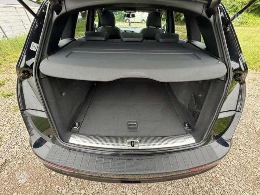 Black Audi Q5 2014 in Siauliai, with an engine capacity of 1.97 L and mileage of 265 thousand km for 14400 €, photo 38 on AUTOMOTO.COM.LV