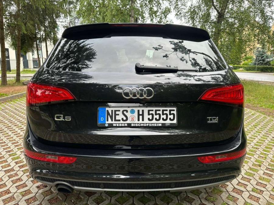 Black Audi Q5 2014 in Vilnius, with an engine capacity of 1.97 L and mileage of 262 thousand km for 13700 €, photo 8 on AUTOMOTO.COM.LV