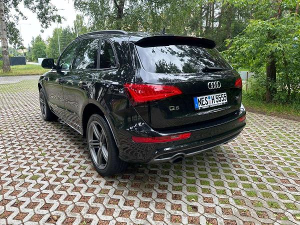 Melns Audi Q5 2014 Viļņa, ar dzinēja tilpumu 1.97 L un nobraukumu 262 tūkst. km par 13550 €, foto 4 vietnē AUTOMOTO.COM.LV