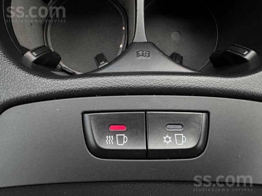 Black Audi Q5 2014 in Cesis, with an engine capacity of 3.00 L and mileage of 0 thousand km for 13500 €, photo 21 on AUTOMOTO.COM.LV