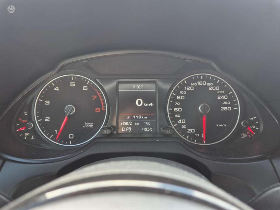 Black Audi Q5 2014 in Klaipeda, with an engine capacity of 3.00 L and mileage of 219 thousand km for 9400 €, photo 15 on AUTOMOTO.COM.LV