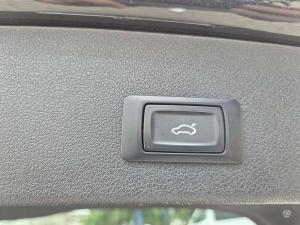 Black Audi Q5 2014 in Klaipeda, with an engine capacity of 3.00 L and mileage of 219 thousand km for 9400 €, photo 19 on AUTOMOTO.COM.LV