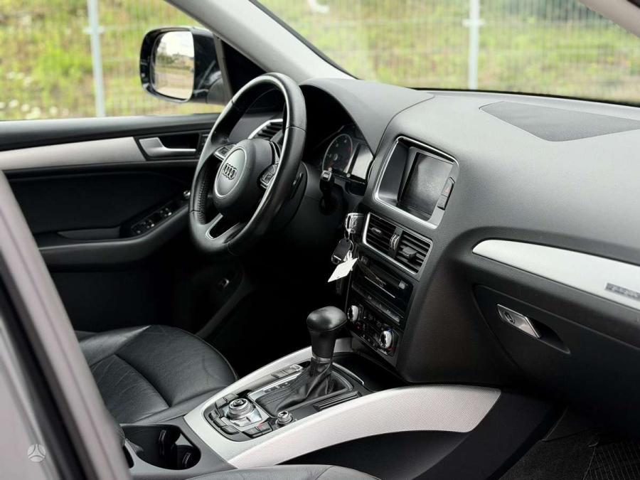 Black Audi Q5 2014 in Taurage, with an engine capacity of 1.97 L and mileage of 240 thousand km for 12600 €, photo 41 on AUTOMOTO.COM.LV