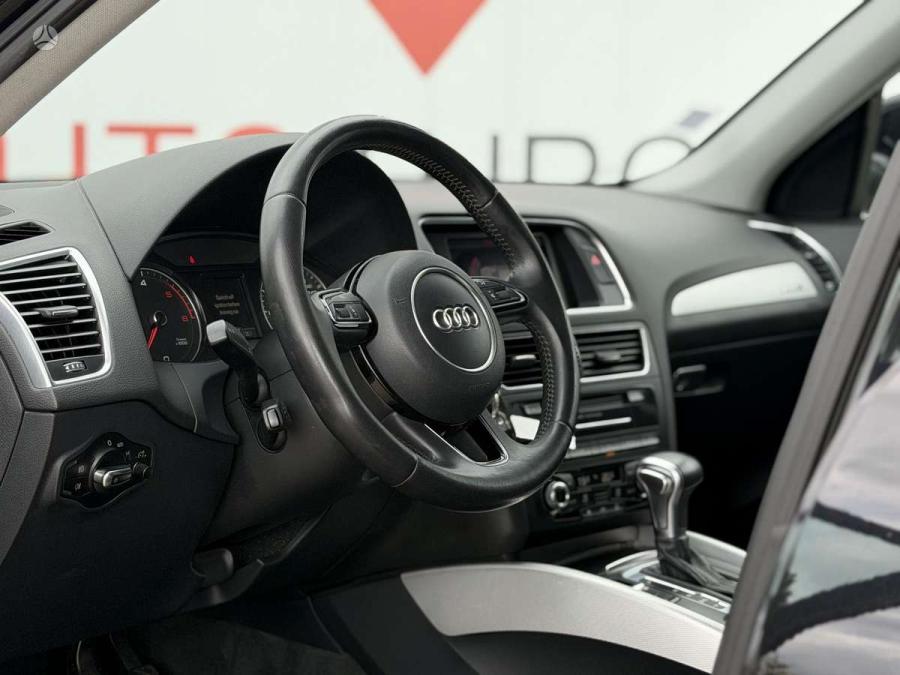 Black Audi Q5 2014 in Taurage, with an engine capacity of 1.97 L and mileage of 240 thousand km for 12600 €, photo 46 on AUTOMOTO.COM.LV