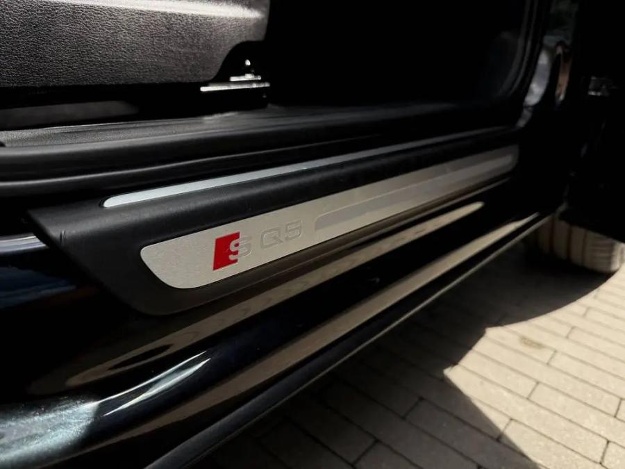 Melns Audi Q5 2014 Rēzekne, ar dzinēja tilpumu 3.00 L un nobraukumu 213 tūkst. km par 14990 €, foto 23 vietnē AUTOMOTO.COM.LV