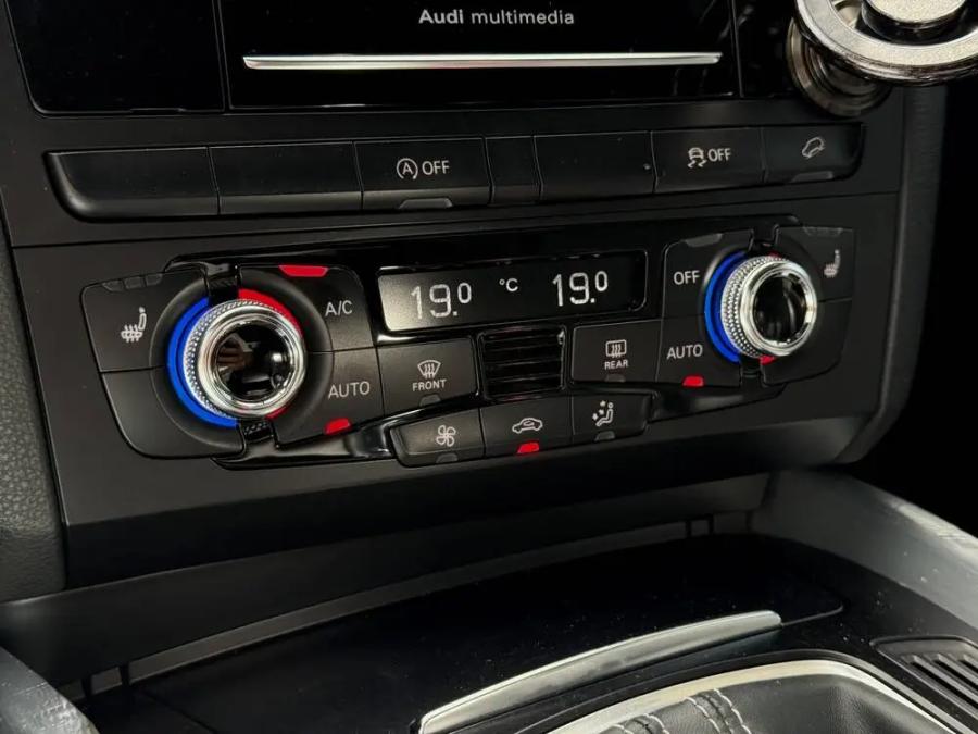 Melns Audi Q5 2014 Rēzekne, ar dzinēja tilpumu 3.00 L un nobraukumu 213 tūkst. km par 14990 €, foto 29 vietnē AUTOMOTO.COM.LV