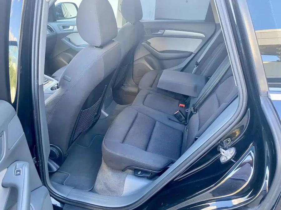 Black Audi Q5 2014 in Riga, with an engine capacity of 2.00 L and mileage of 0 thousand km for 10500 €, photo 14 on AUTOMOTO.COM.LV
