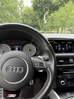 Melns Audi Q5 2014 Birštonas, ar dzinēja tilpumu 2.97 L un nobraukumu 270 tūkst. km par 12850 €, foto 32 vietnē AUTOMOTO.COM.LV