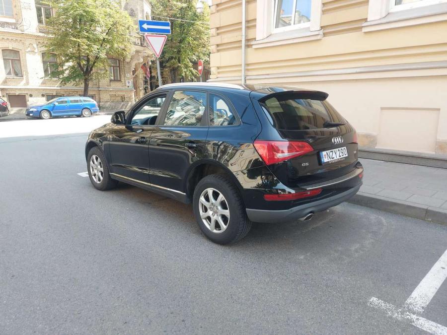 Черный Ауди Ку 5 2014 в Вильнюс, объемом двигателя 1.97 л и пробегом 230 тыс. км за 8900 €, фото 4 на AUTOMOTO.COM.LV