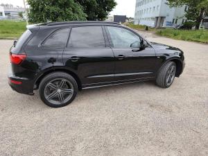 Black Audi Q5 2014 in Kaunas, with an engine capacity of 3.00 L and mileage of 212 thousand km for 12500 €, photo 4 on AUTOMOTO.COM.LV